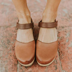 Flat-bottomed Buckle Solid Color Sandals – LadyRin